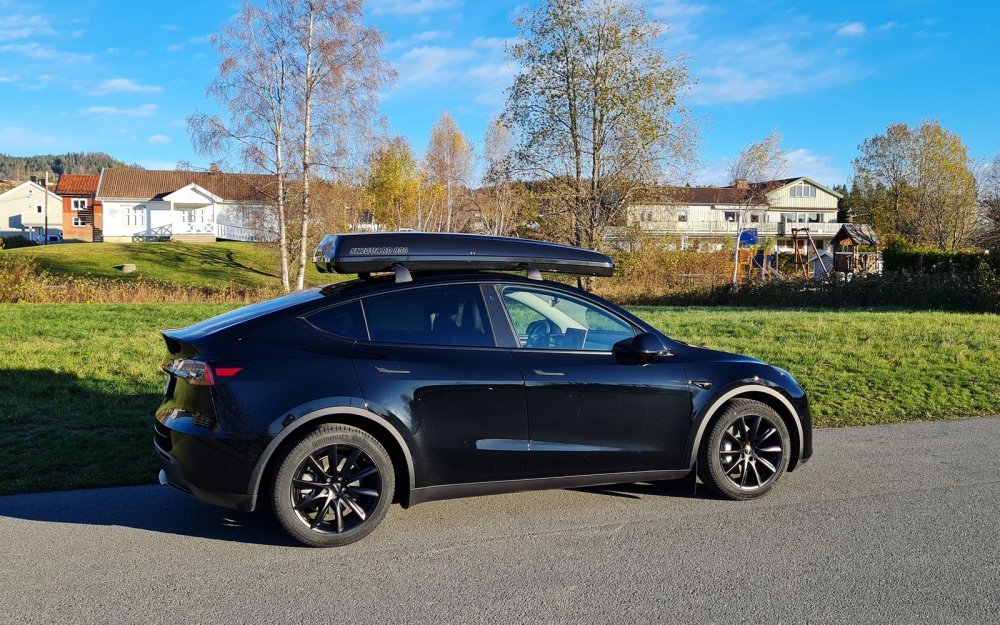 Skiboks Tesla Model Y | Takboks.no - Norges beste på Skiguard, Calix og ...